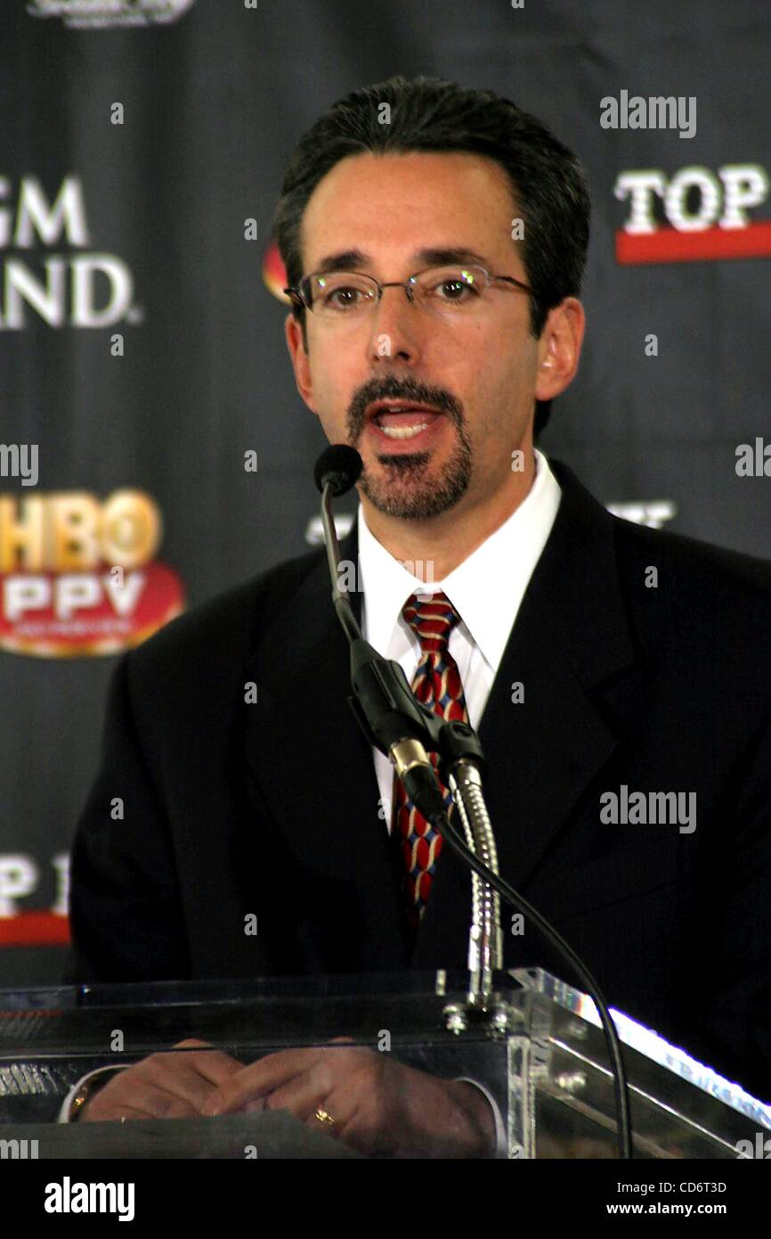 Mar. 4, 2004 - New York, New York, U.S. - K35990RM.PRESS CONFERENCE AT ...