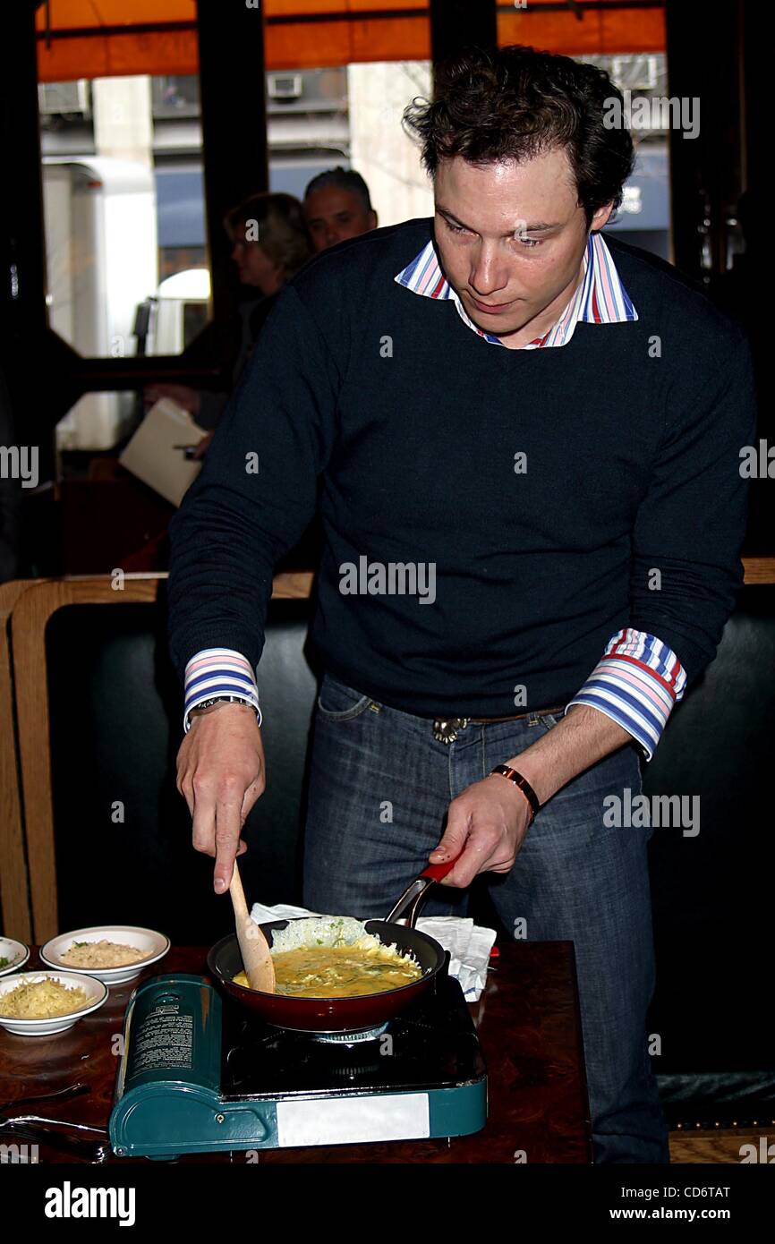 Mar. 10, 2004 - New York, New York, U.S. - K36066JBU.ROCCO DISPIRITO ...