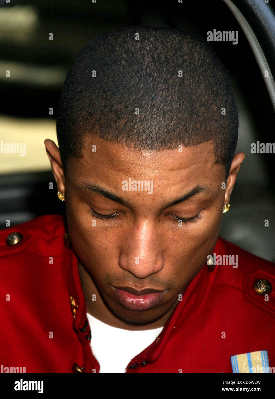 Mar. 23, 2004 - New York, New York, U.S. - K36212RM.PHARRELL WILLIAMS ...