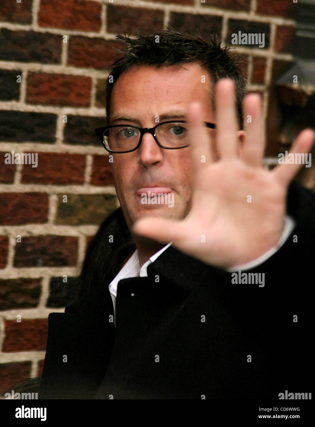 Mar. 30, 2004 - New York, New York, U.S. - K36398RM.MATTHEW PERRY ...