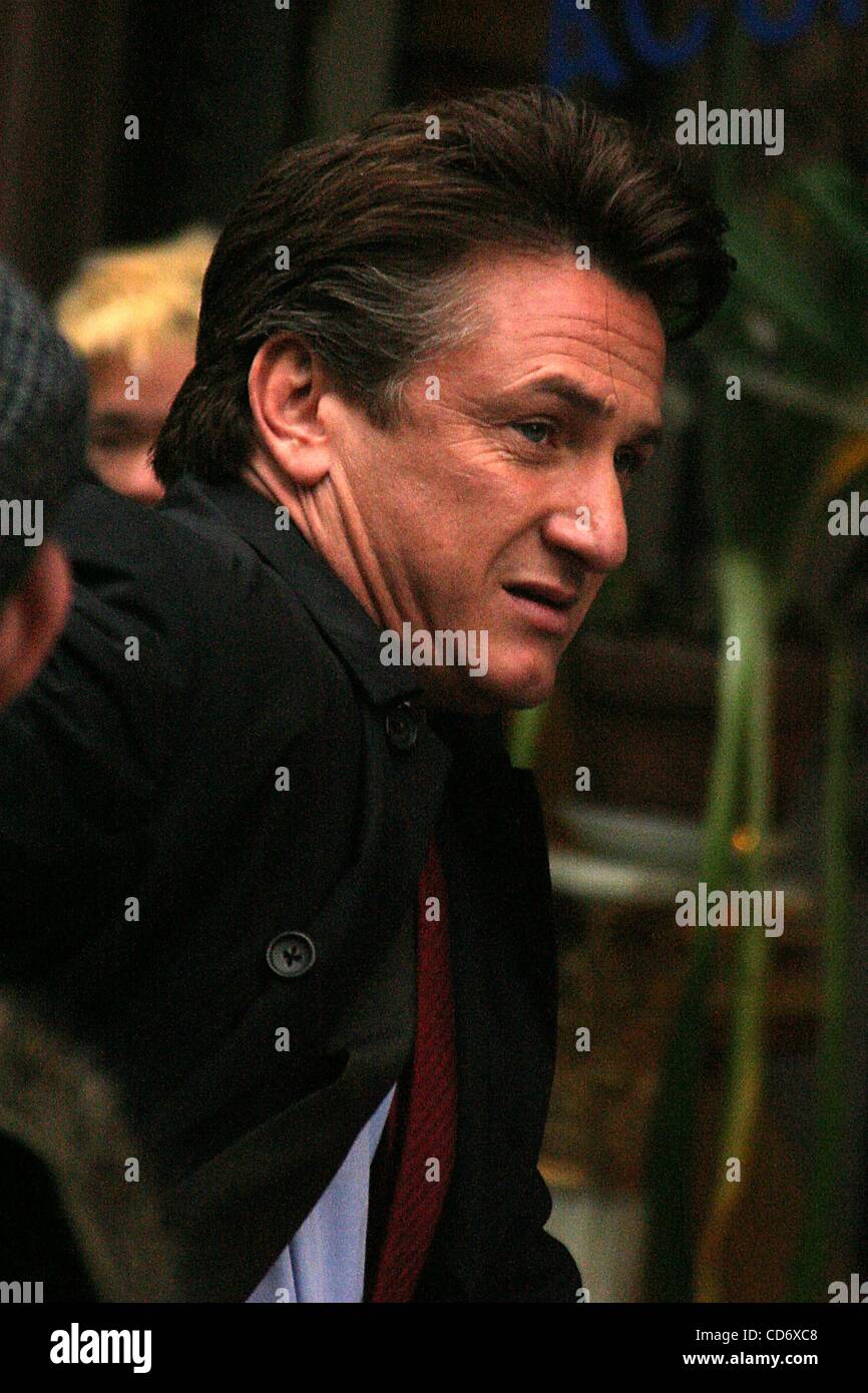 Apr. 2, 2004 - New York, New York, U.S. - K36498RM.THE INTERPRETER ...