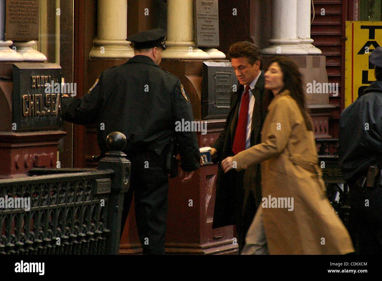 Apr. 2, 2004 - New York, New York, U.S. - K36498RM.THE INTERPRETER ...