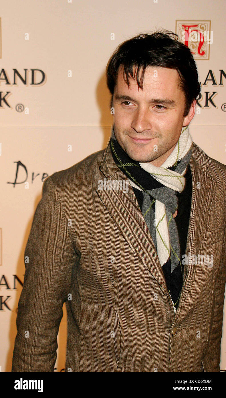 Apr. 5, 2004 - New York, New York, U.S. - K36512RM.SEAN CONNERY HOST ...