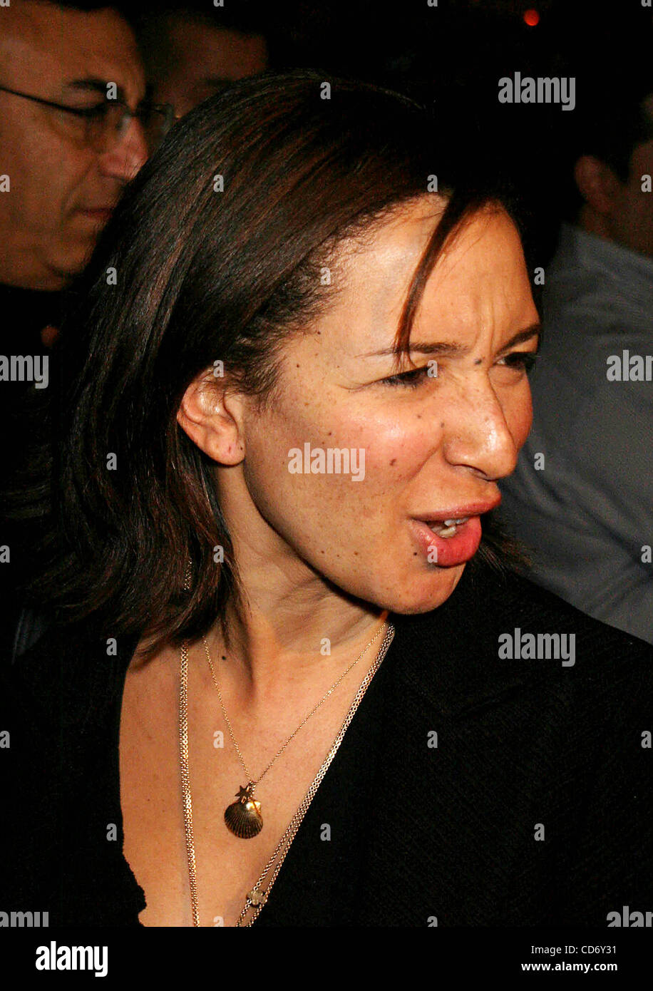 Maya rudolph saturday night live hi-res stock photography and images ...