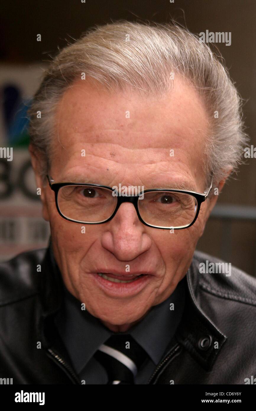 Apr. 12, 2004 - New York, New York, U.S. - K36631RM.LARRY KING ...