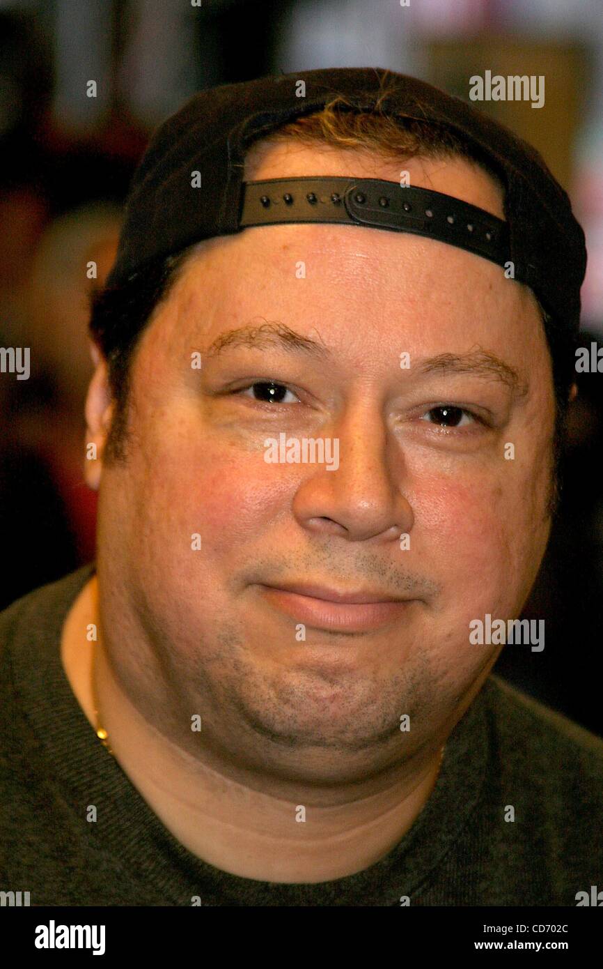 Apr. 15, 2004 - New York, New York, U.S. - K36692RM .TOM JANE AS THE ...