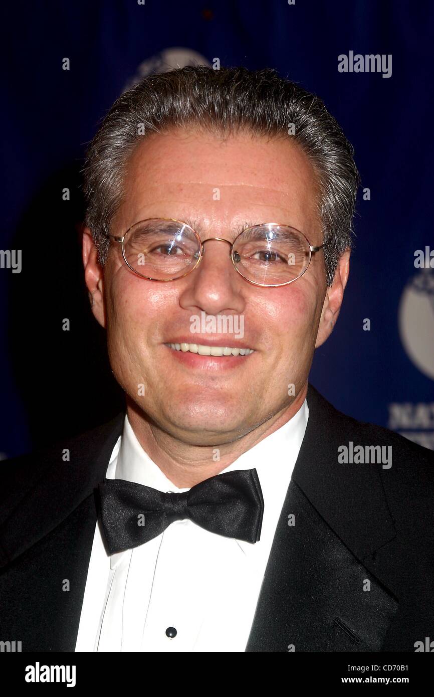 Apr. 19, 2004 - New York, New York, U.S. - K36739ML.25TH ANNUAL SPORTS ...