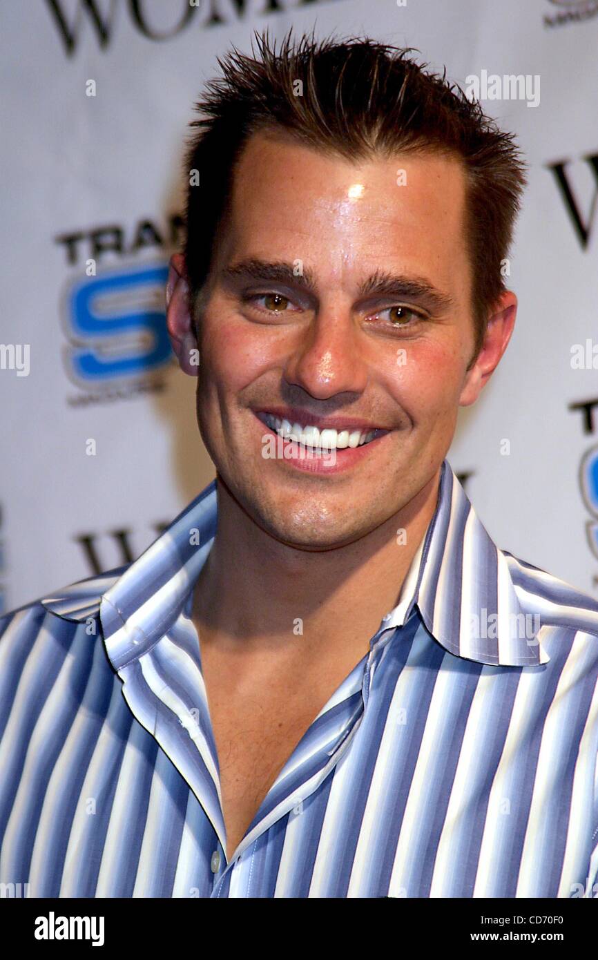 Magazine swimsuit hi-res stock photography and images - Alamy