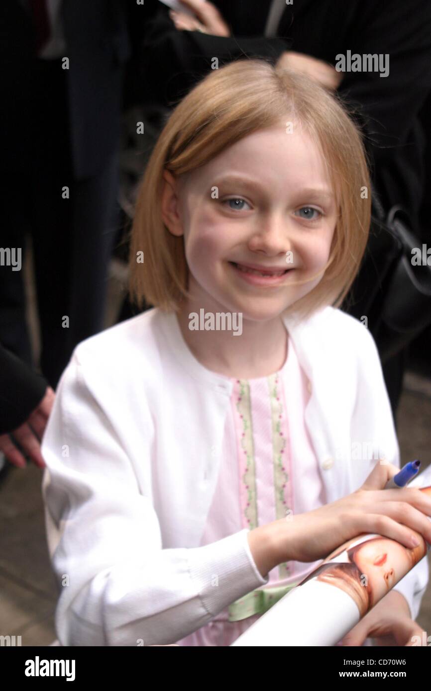 Apr. 21, 2004 - New York, New York, U.S. - K36771RM.SHARON STONE AND ...