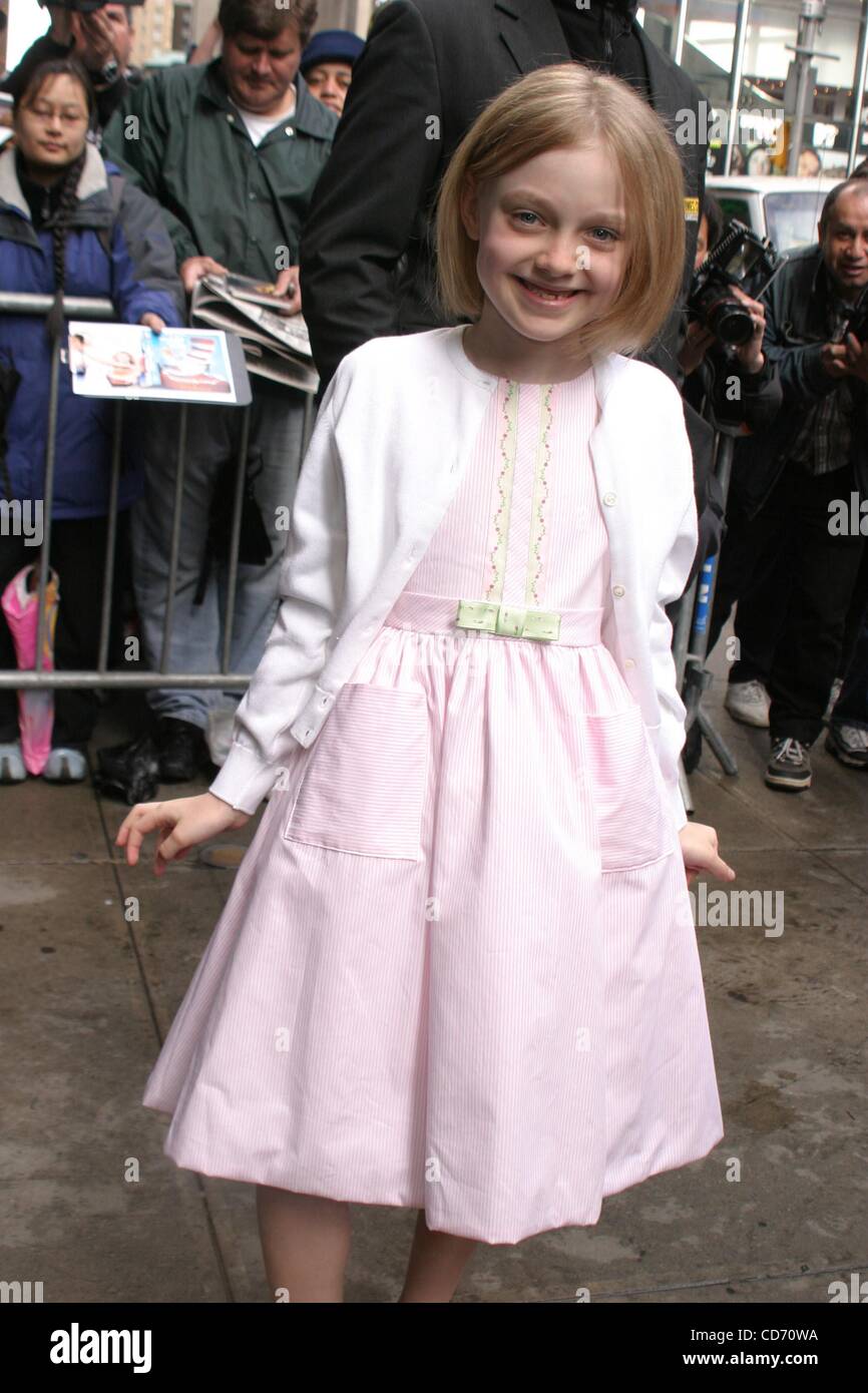 Apr. 21, 2004 - New York, New York, U.S. - K36771RM.SHARON STONE AND ...