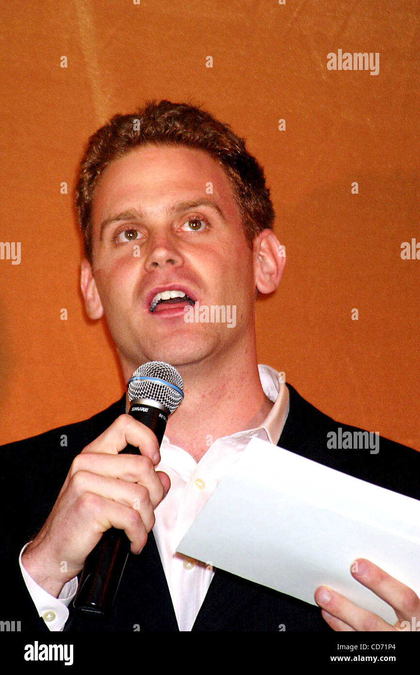 Apr. 28, 2004 - New York, New York, U.S. - K36895RM.HERSHEY'S KISSES ...