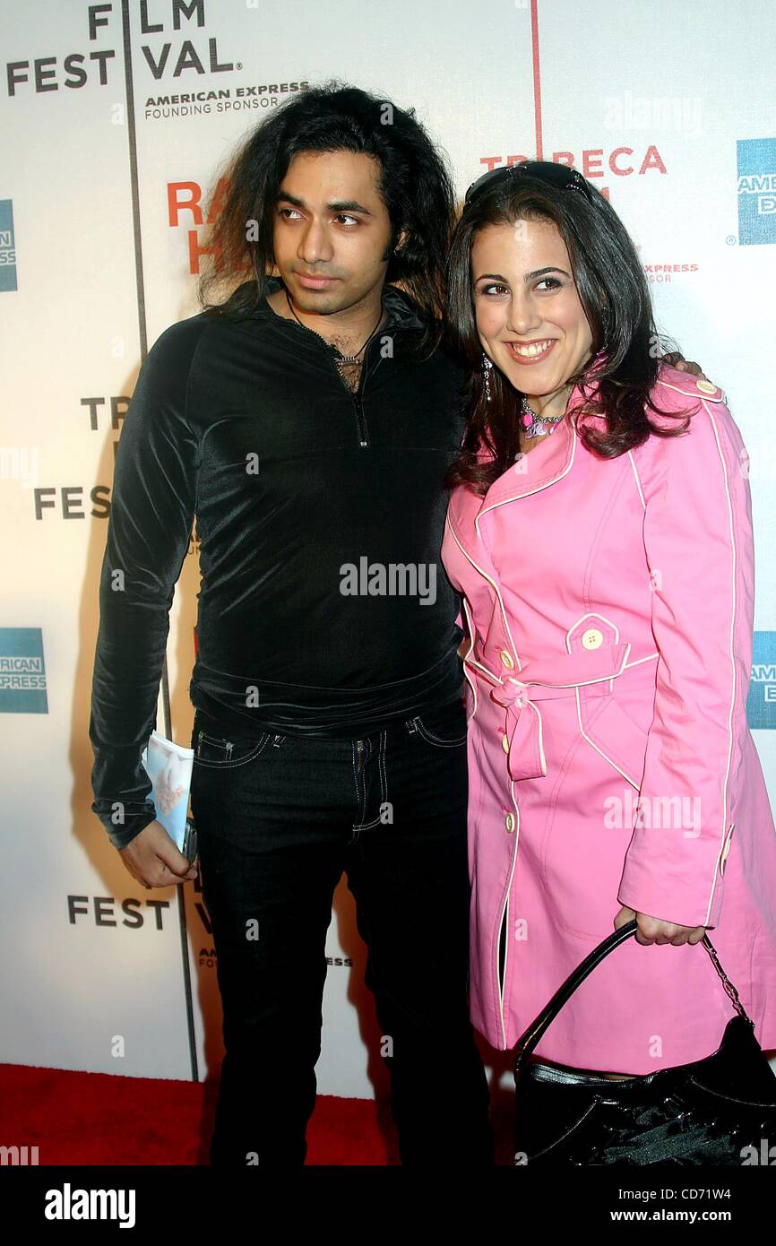 May 2, 2004 - New York, New York, U.S. - K37007ML.TRIBECA FILM FESTIVAL ...