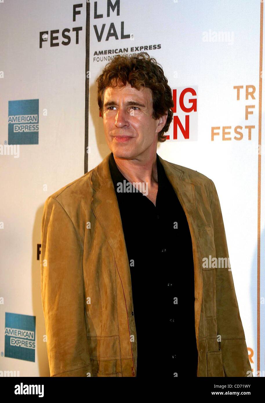 May 2, 2004 - New York, New York, U.S. - K37007ML.TRIBECA FILM FESTIVAL ...