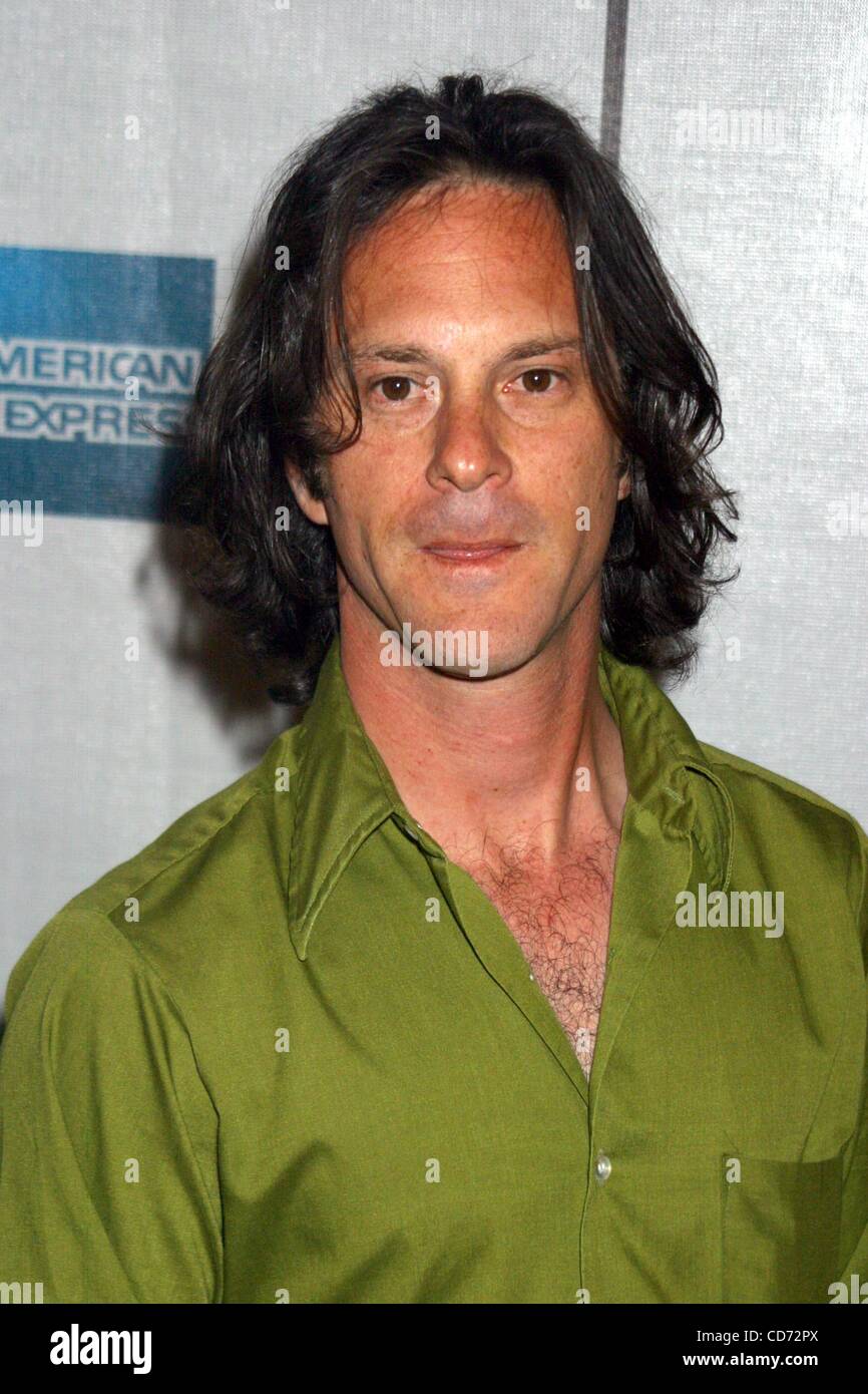 May 7, 2004 - New York, New York, U.S. - K37122RM.THE 2004 TRIBECA FILM ...