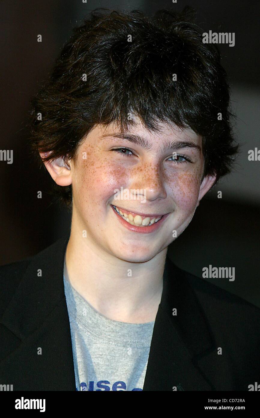 May 7, 2004 - New York, New York, U.S. - K37121RM.THE 2004 TRIBECA FILM ...