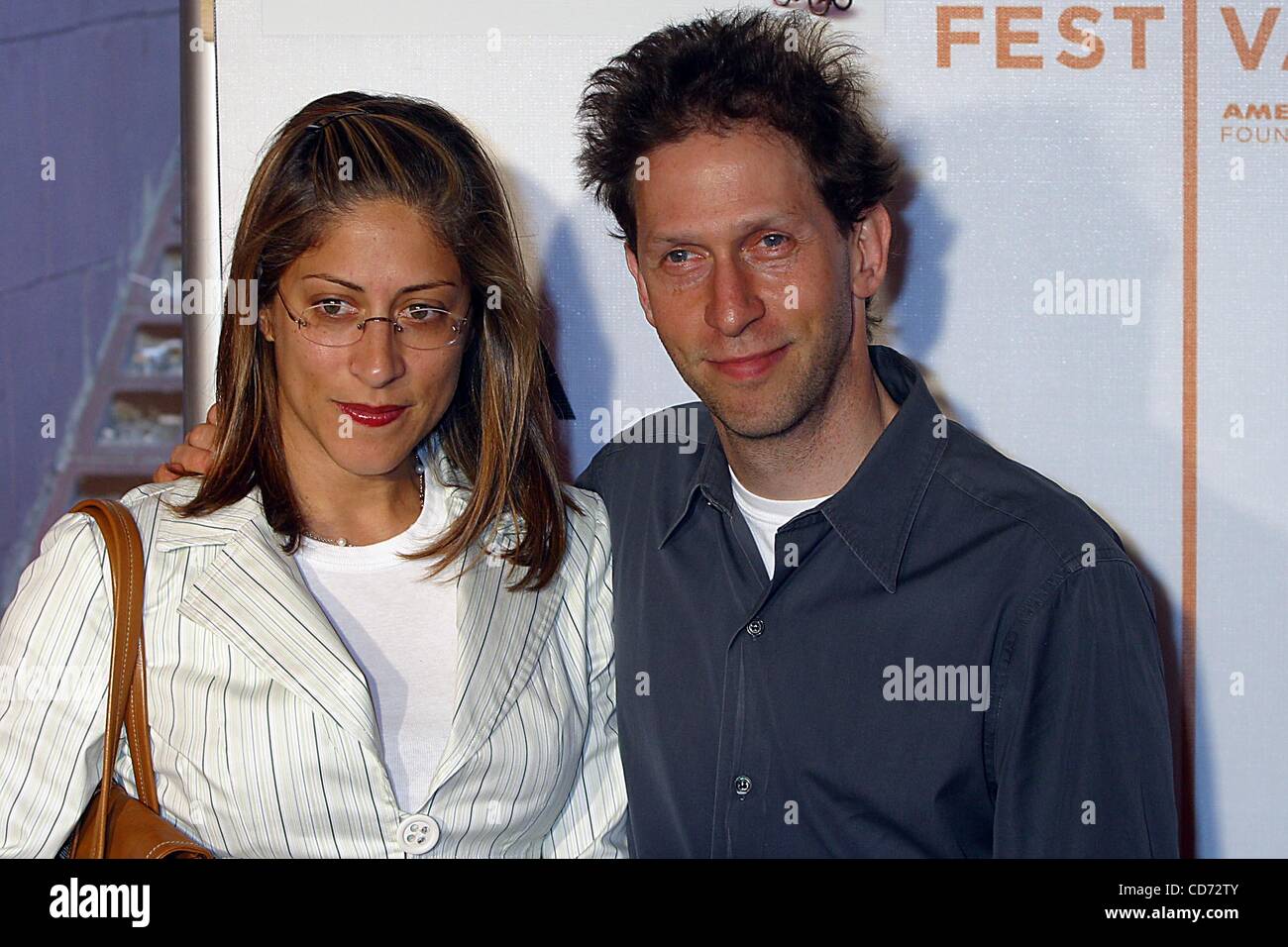 May 7, 2004 - New York, New York, U.S. - K37121RM.THE 2004 TRIBECA FILM ...