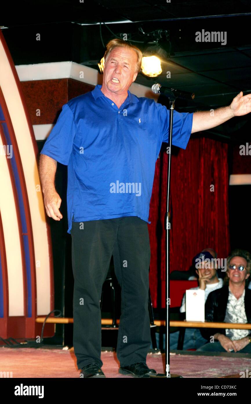May 12, 2004 - New York, New York, U.S. - K37205ML.THE LAUGH FACTORY ...