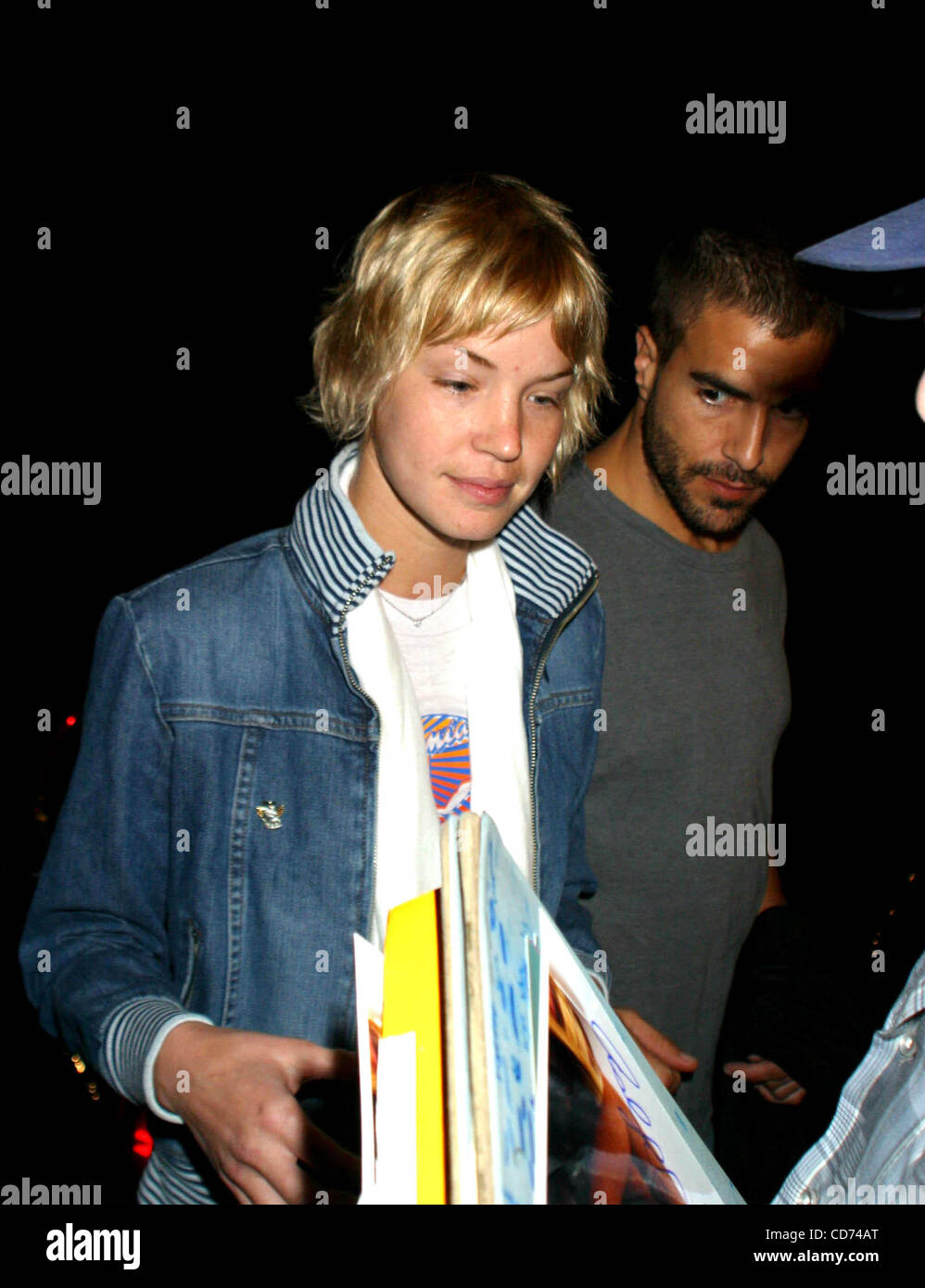 May 16, 2004 - New York, New York, U.S. - K37306RM.ASHELY SCOTT OUT AND ...