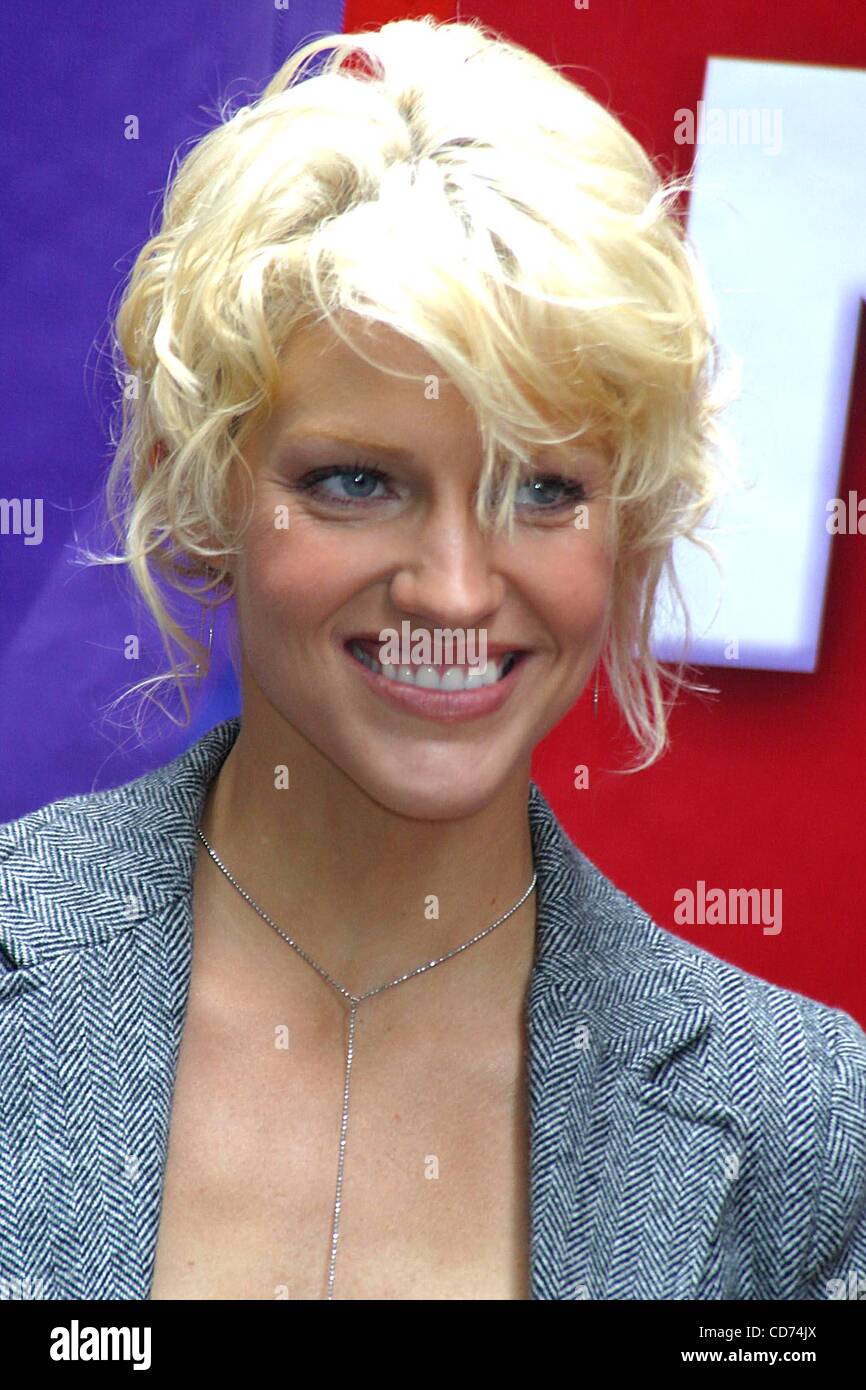 May 17, 2004 - New York, New York, U.S. - K37337RM.2004-2005 NBC ...