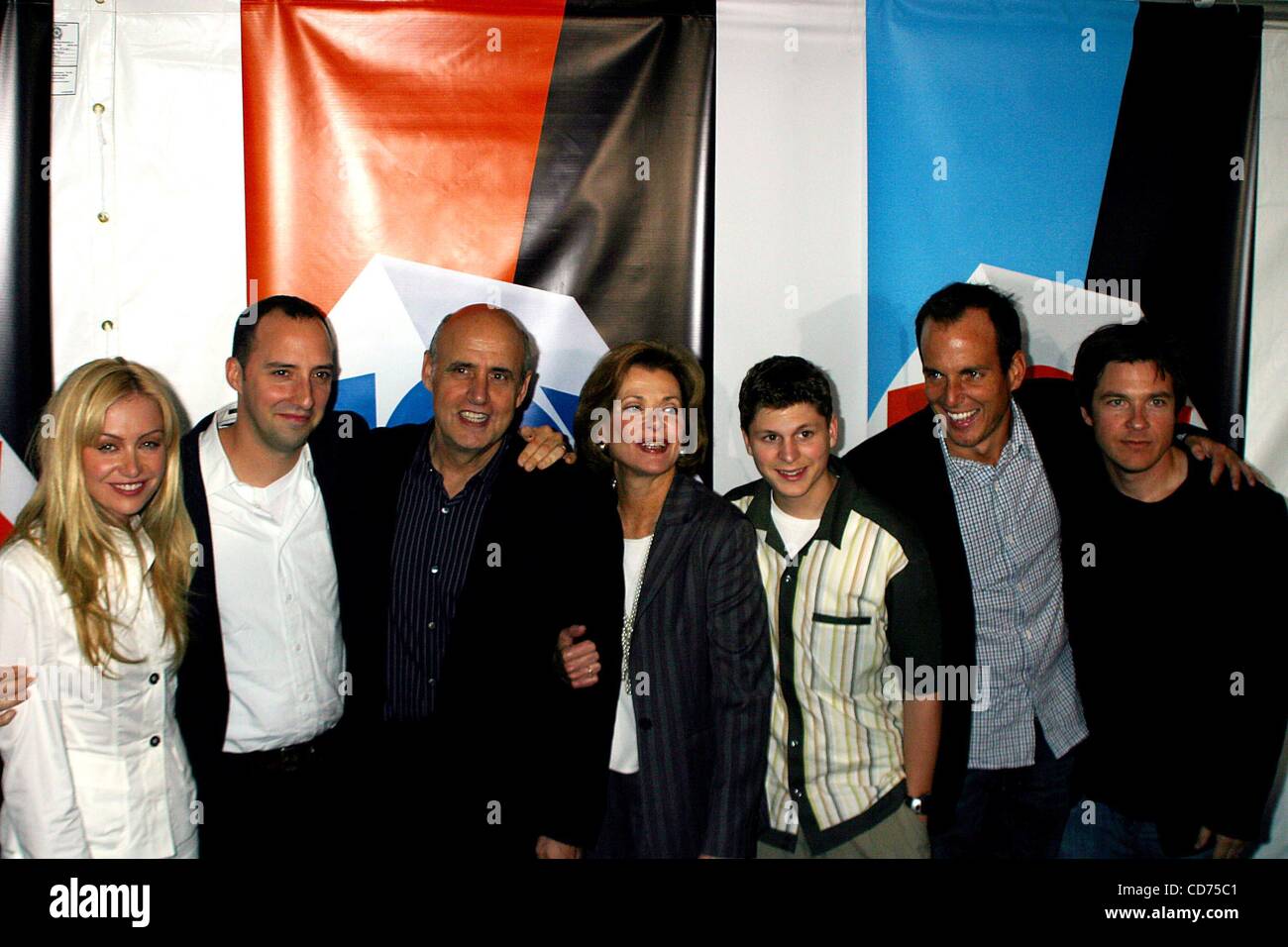 Jeffrey tambor arrested development hi-res stock photography and images ...