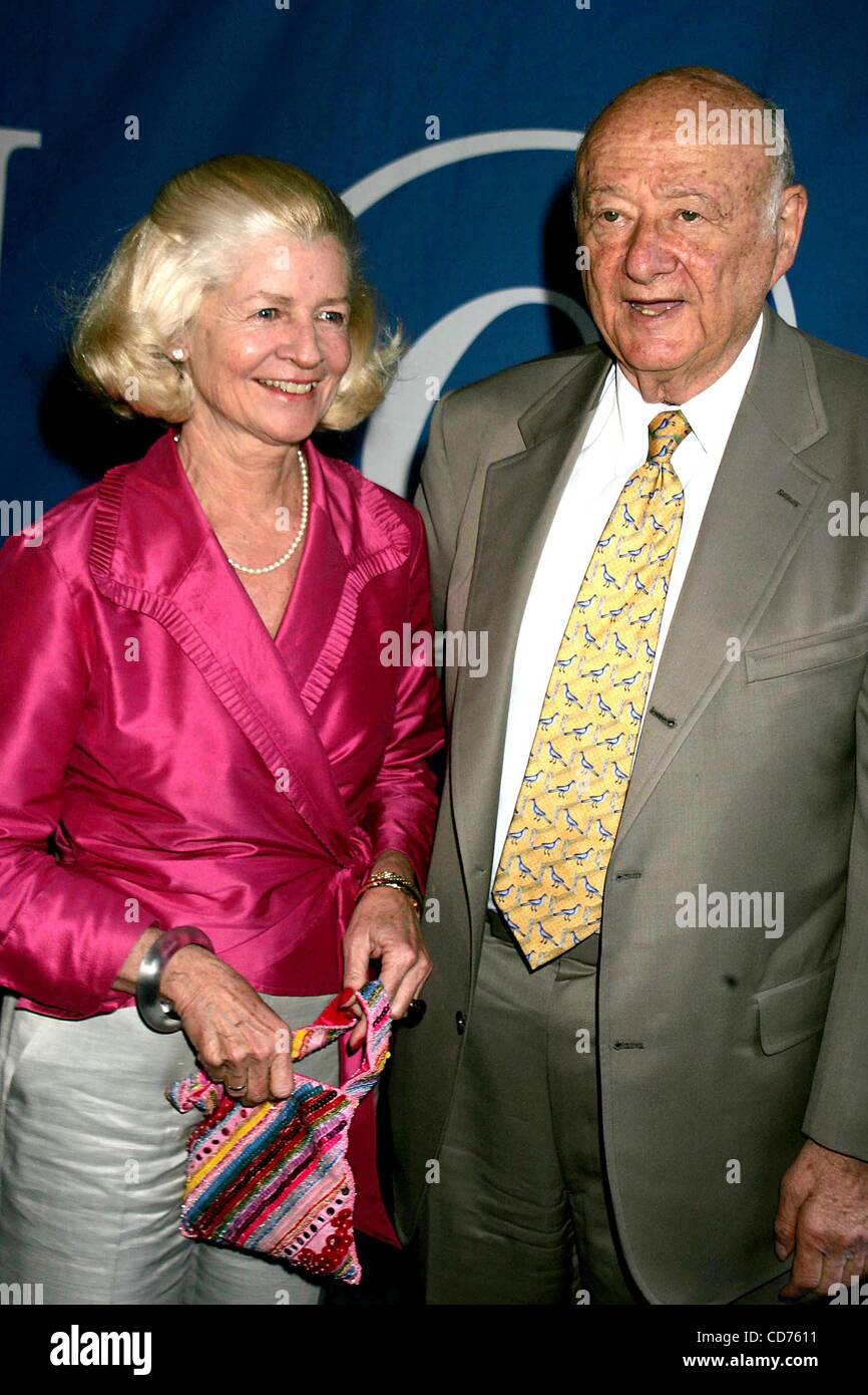 Howard rubenstein hi-res stock photography and images - Alamy