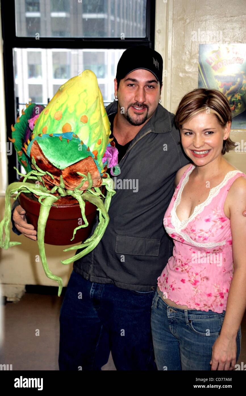 June 16, 2004 - New York, New York, U.S. - K37903RM.''LITTLE SHOP OF ...