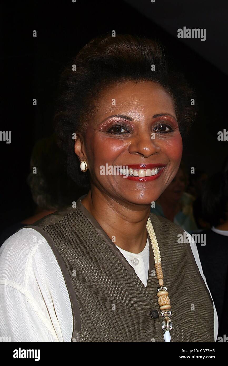 Millie mitchell hi-res stock photography and images - Alamy