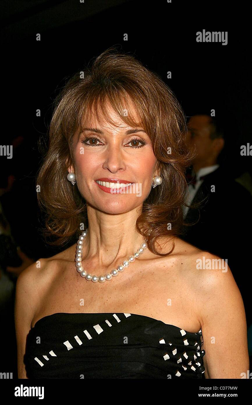 June 21, 2004 - New York, New York, U.S. - K38005ML.SAINT VINCENT'S ...