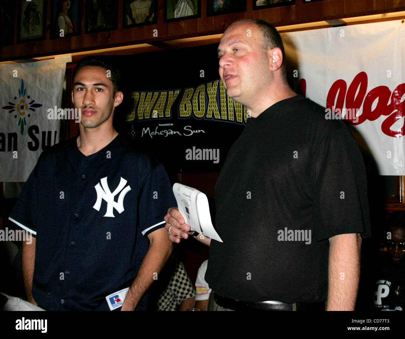 Dibella boxing hi-res stock photography and images - Alamy