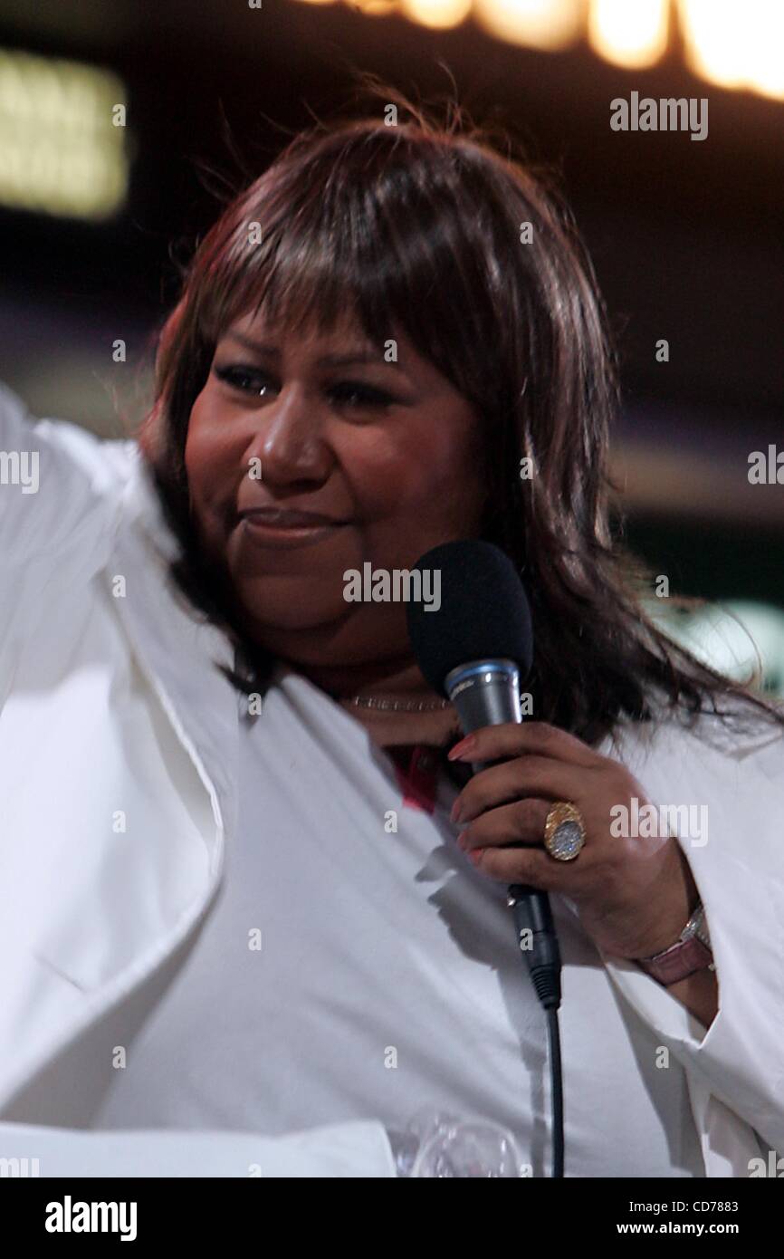 June 26, 2004 - New York, New York, U.S. - K38061RM.ARETHA FRANKLIN PRE ...