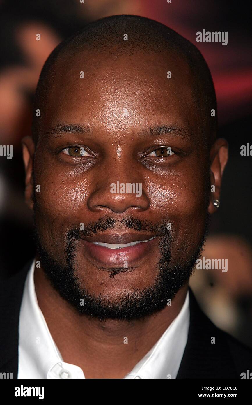 June 28, 2004 - New York, New York, U.S. - K38093RM.WORLD PREMIERE OF ...