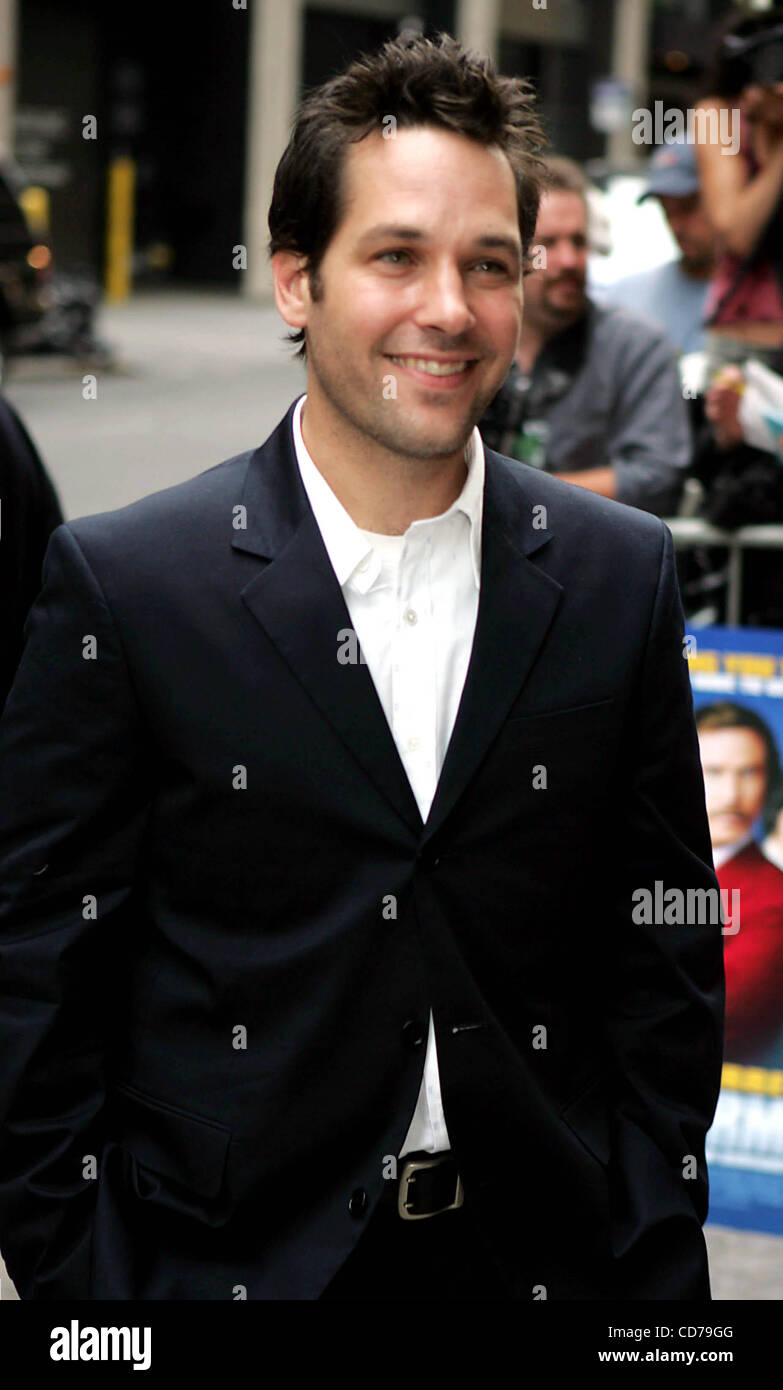 July 7, 2004 - New York, New York, U.S. - K38225RM.SPECIAL SCREENING OF ...