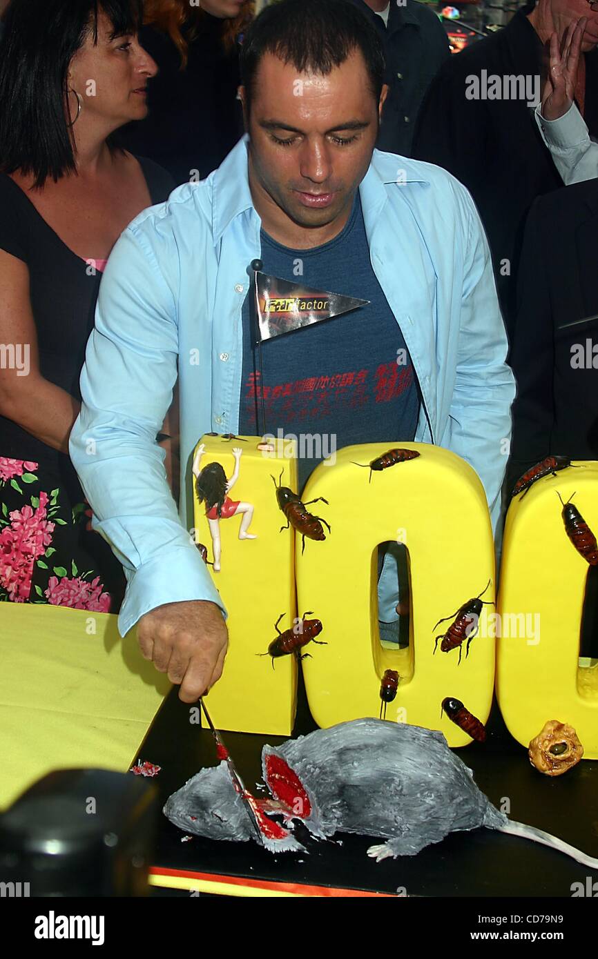 Joe rogan fear factor hi-res stock photography and images - Alamy