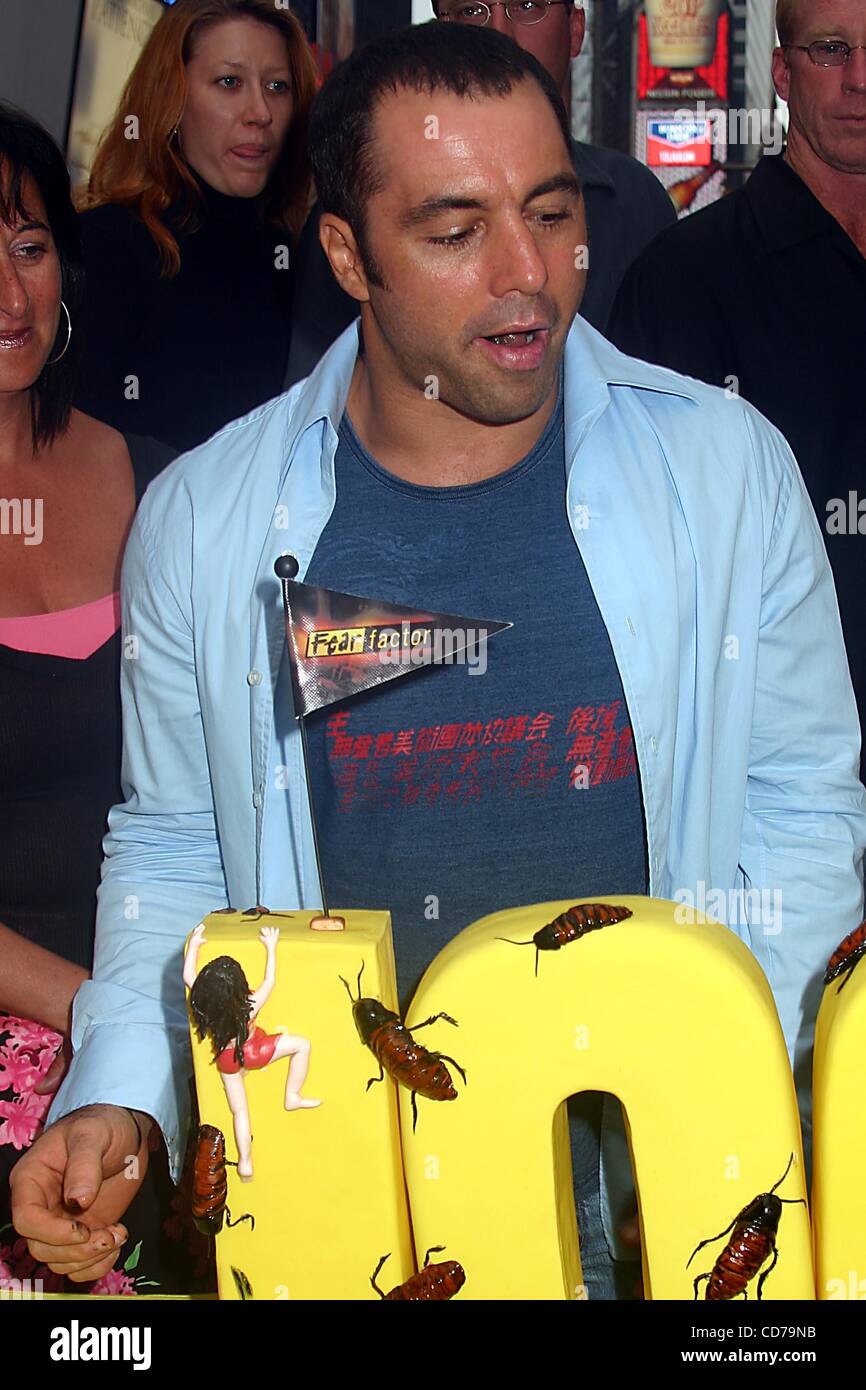 Joe rogan fear factor hi-res stock photography and images - Alamy