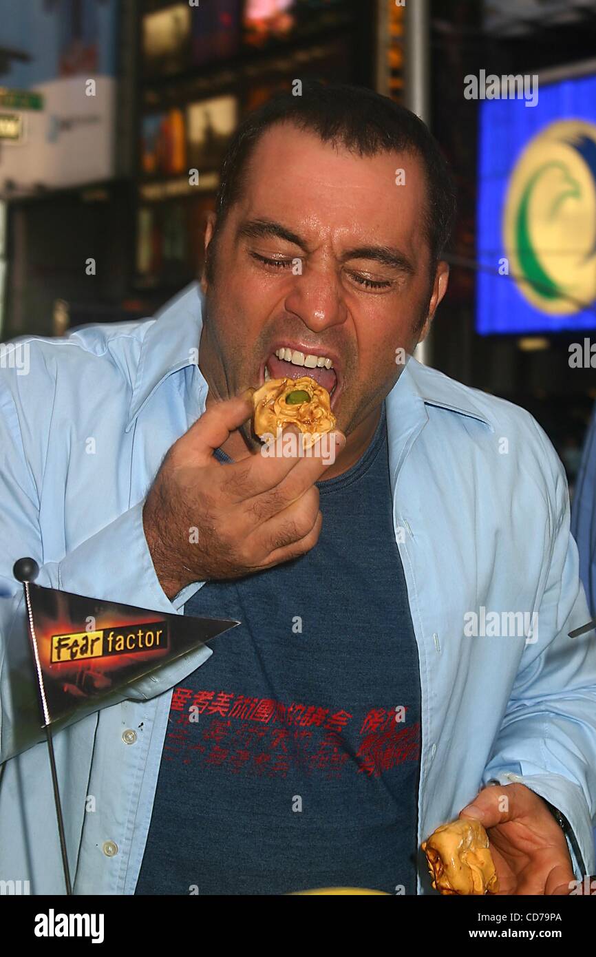 Joe rogan fear factor hi-res stock photography and images - Alamy