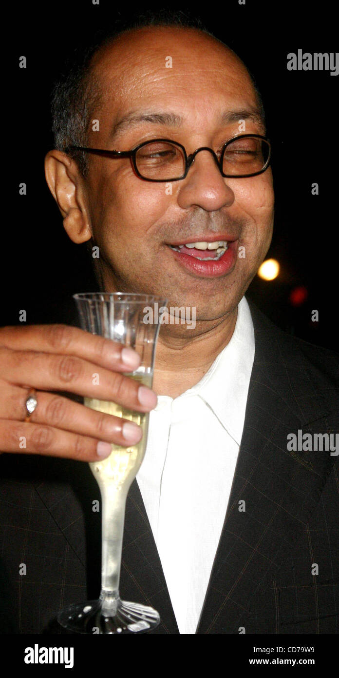 George wolf hi-res stock photography and images - Alamy