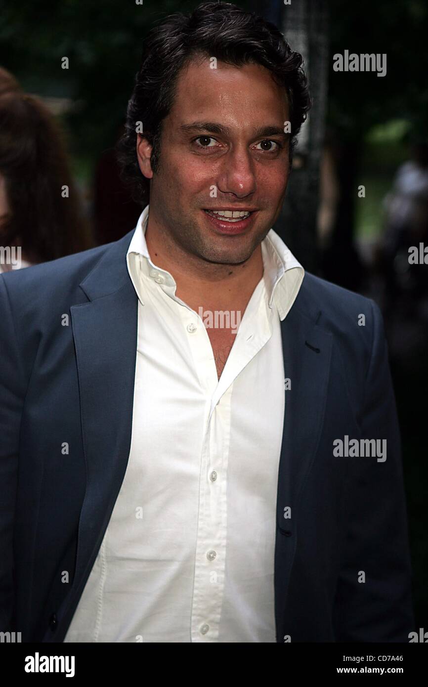July 13, 2004 - New York, New York, U.S. - K38319RM.ARRIVALS FOR THE ...