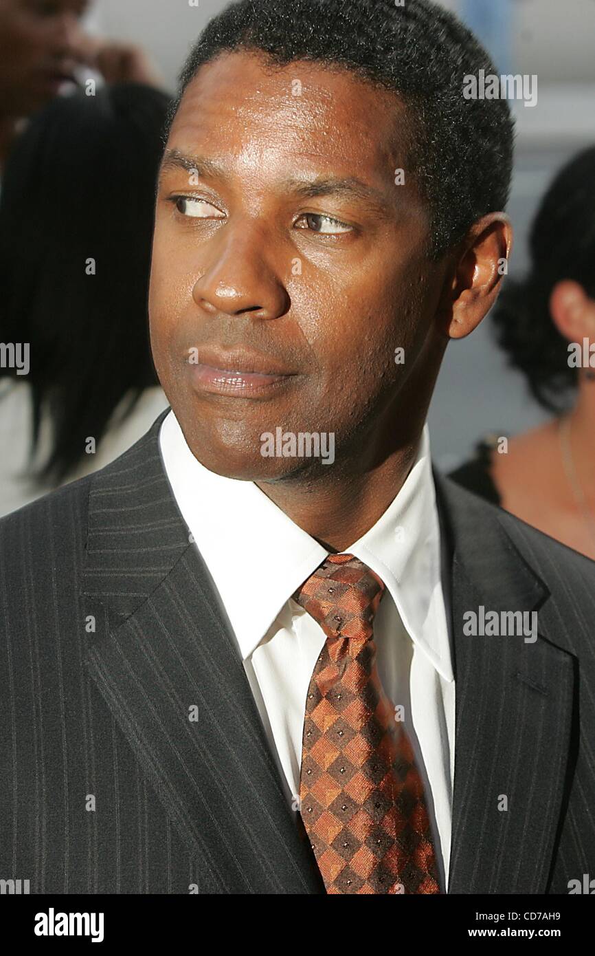 Denzel washington manchurian candidate hi-res stock photography and ...