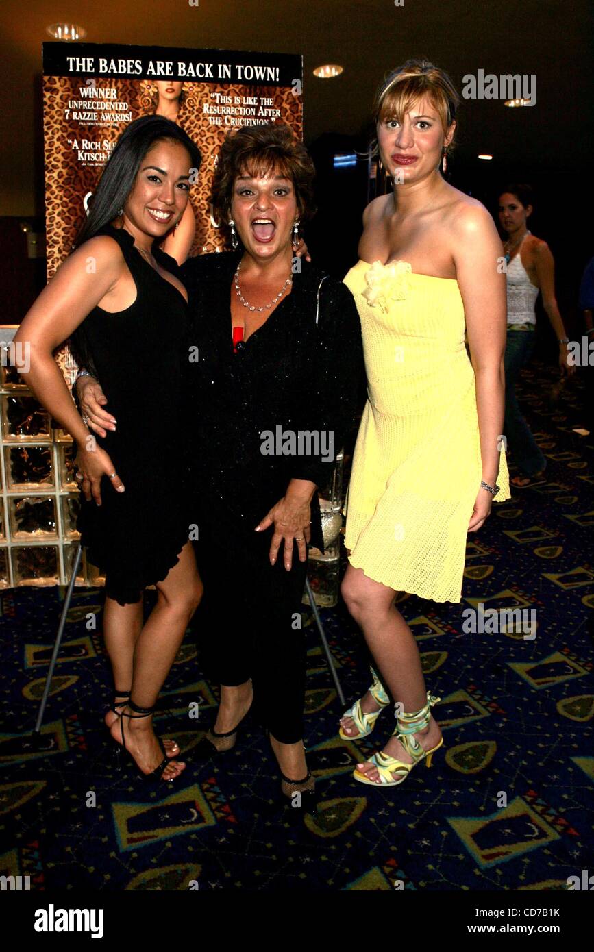 July 22, 2004 - New York, New York, U.S. - K38491RM.PARTY FOR THE ...
