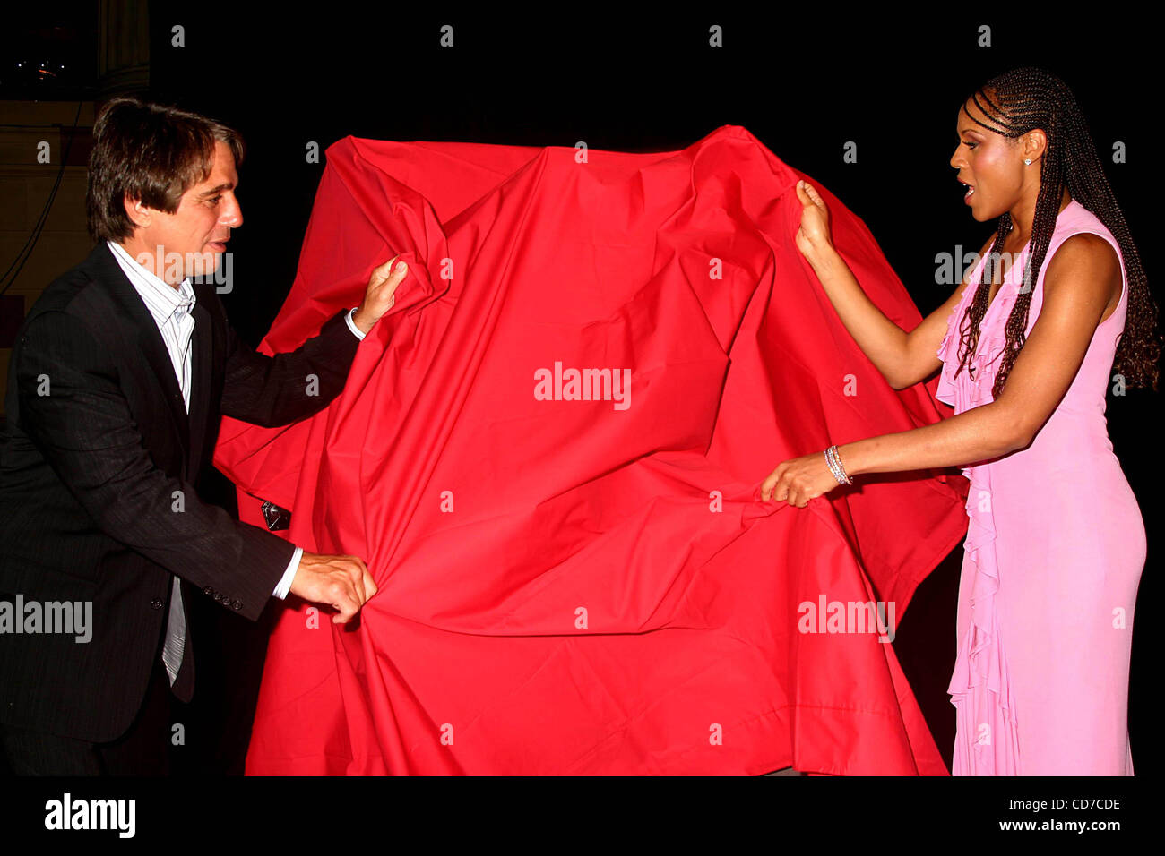 Aug. 10, 2004 - New York, New York, U.S. - K38697ML.''THE TONY DANZA ...