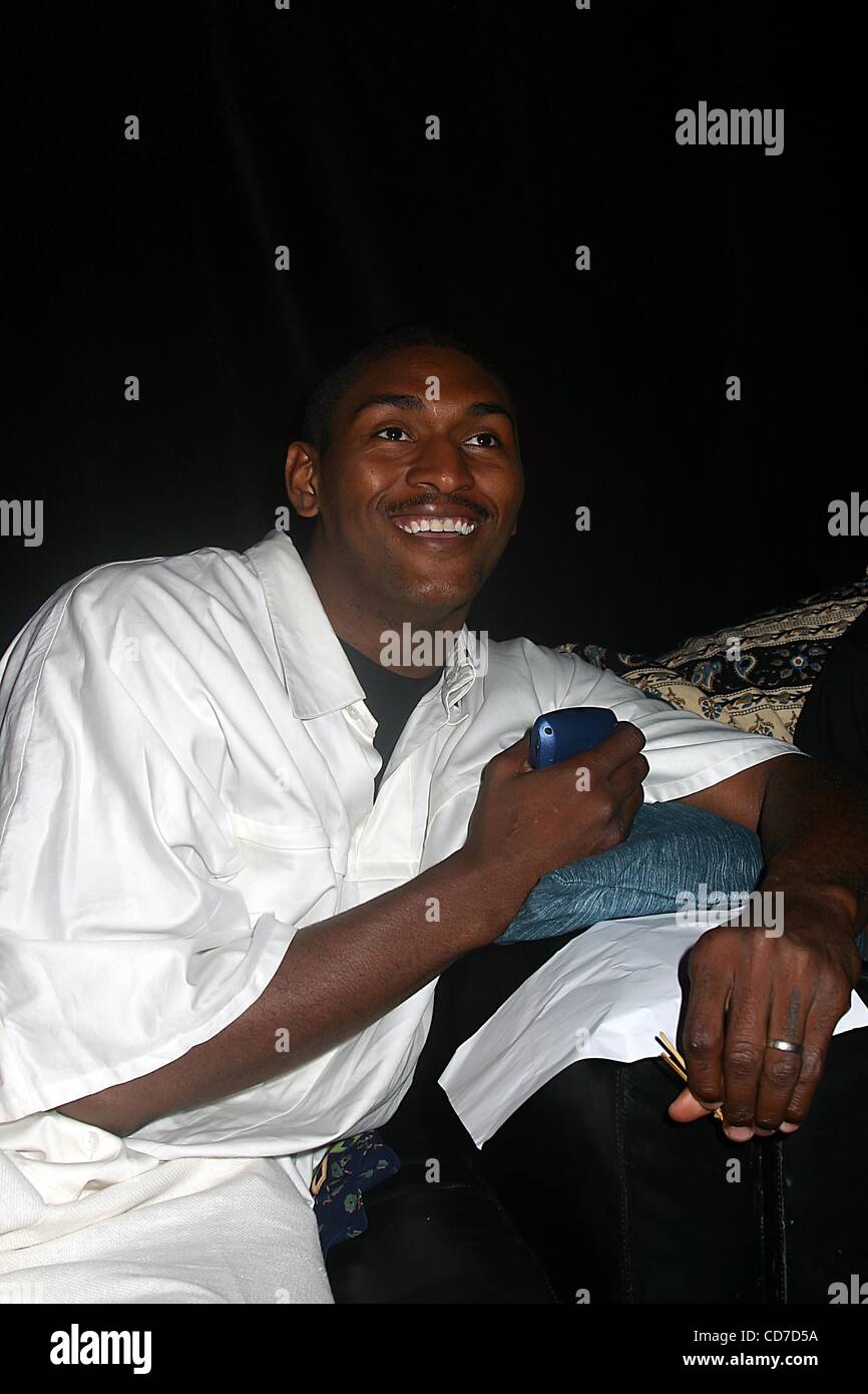 Aug. 18, 2004 - New York, New York, U.S. - K38819ML.ROM ARTEST'S ...