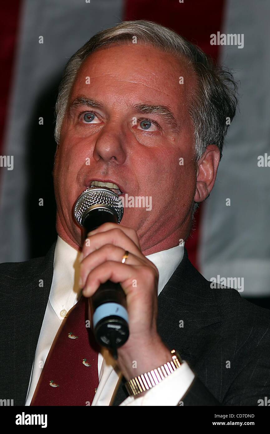 Howard dean 2004 hi-res stock photography and images - Alamy
