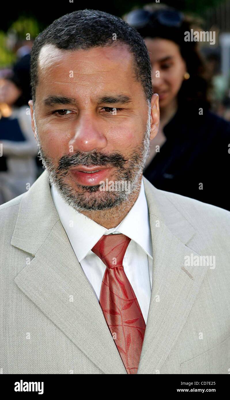 Aug. 25, 2004 - New York, New York, U.S. - K38937RM.NATIONAL BLACK ...