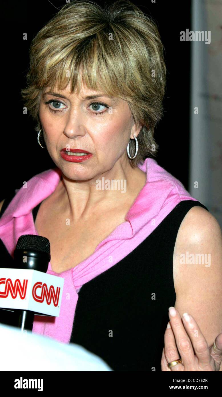 Aug. 25, 2004 - New York, New York, U.S. - K38938RM.THE JANE PAULEY ...