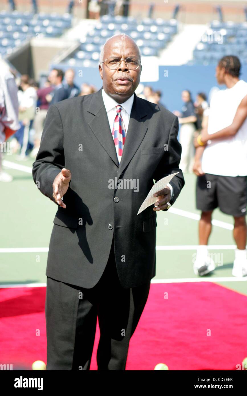 Unveiled 2004 hi-res stock photography and images - Alamy