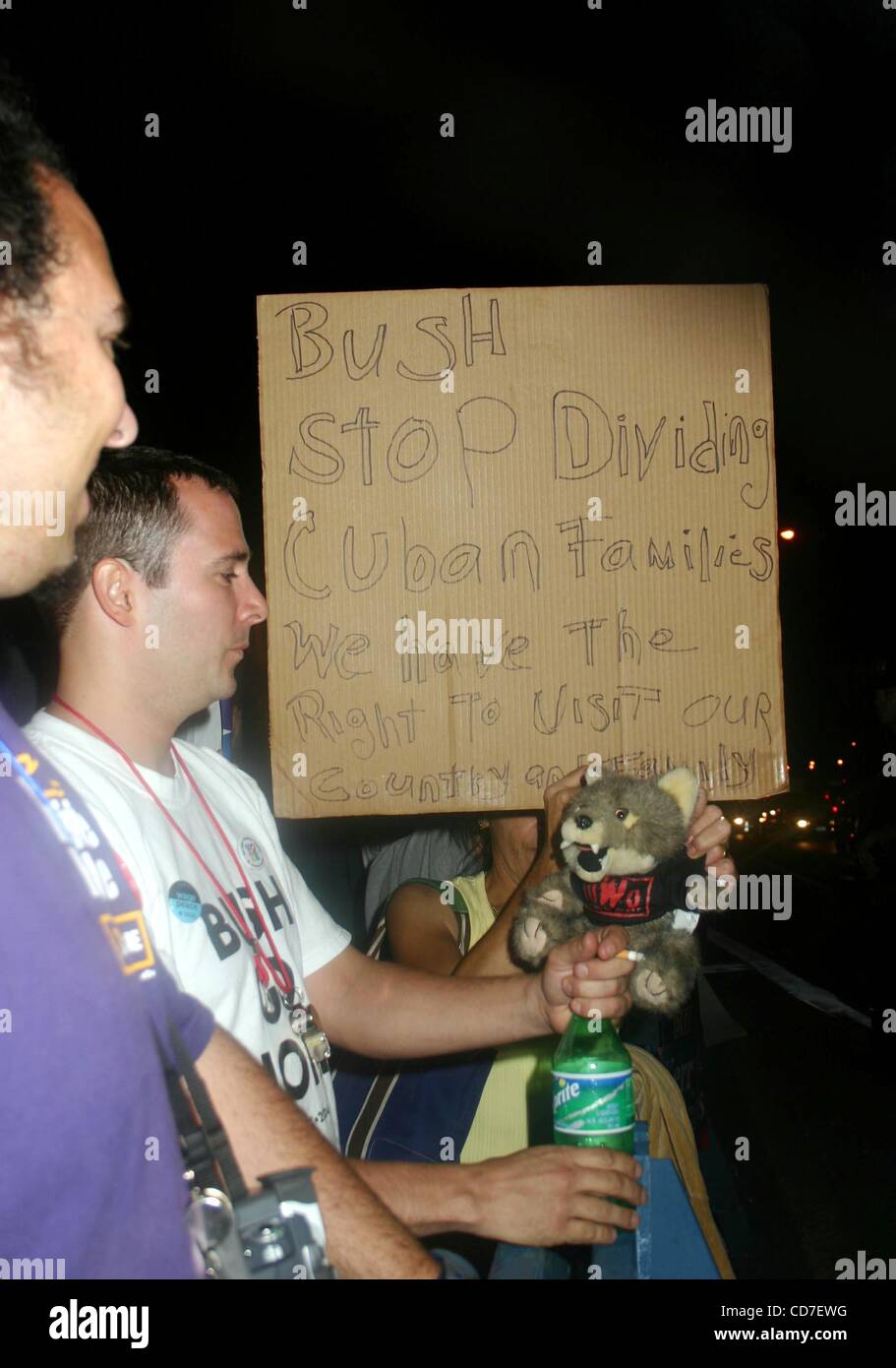 Sept. 1, 2004 - New York, New York, U.S. - K39098ML.DEMONSTRATIONS AND ...