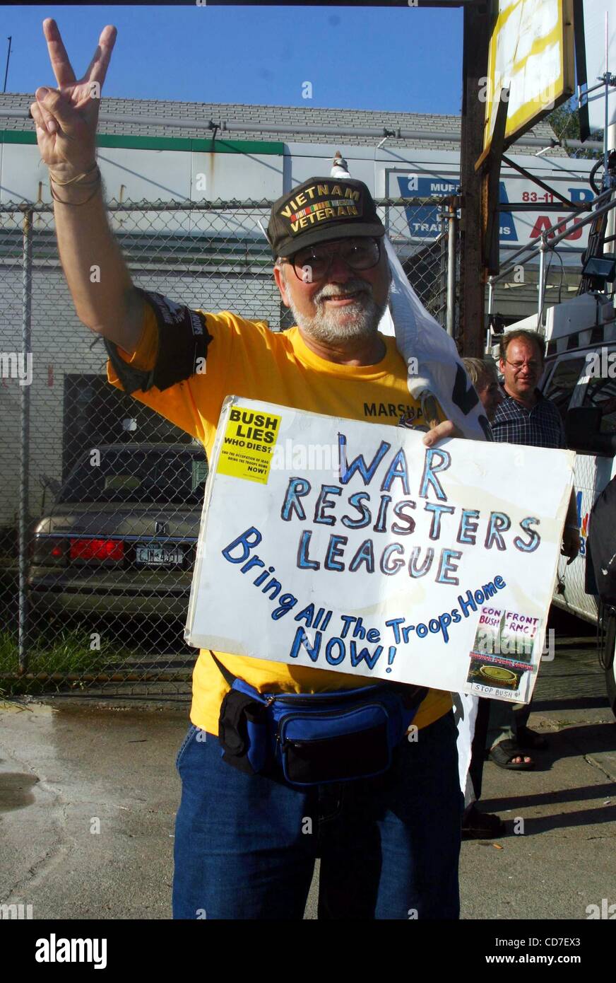 Sept. 1, 2004 - New York, New York, U.S. - K39098ML.DEMONSTRATIONS AND ...