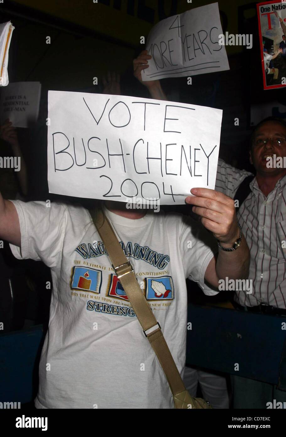 Sept. 1, 2004 - New York, New York, U.S. - K39098ML.DEMONSTRATIONS AND ...