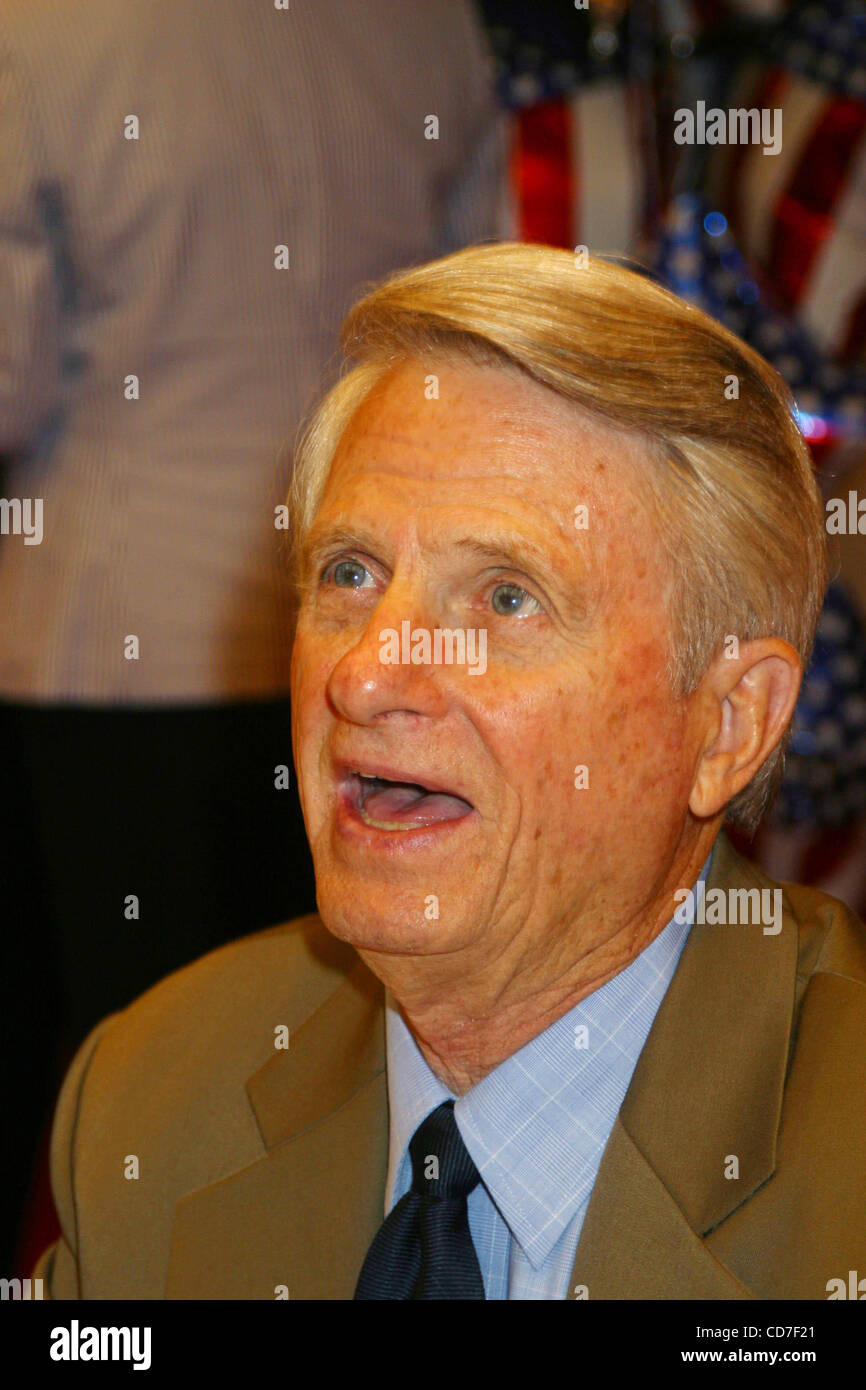 Sept. 2, 2004 - New York, New York, U.S. - K39104JBU.DEMOCRAT TURNED ...