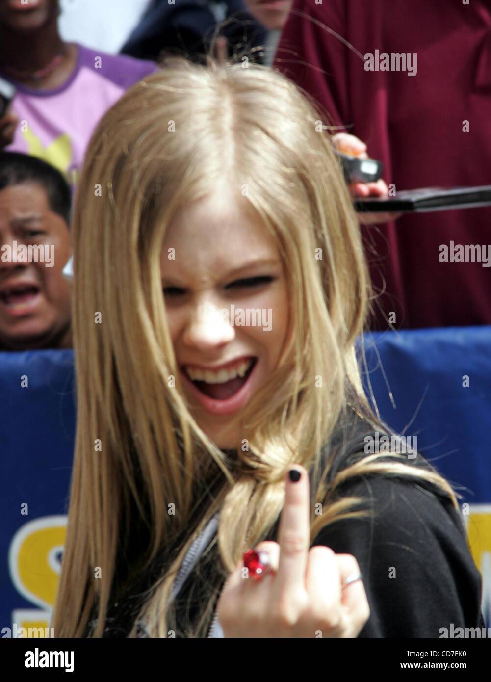 Sept. 9, 2004 - New York, New York, U.S. - K39236RM.AVRIL LAVIGNE ...